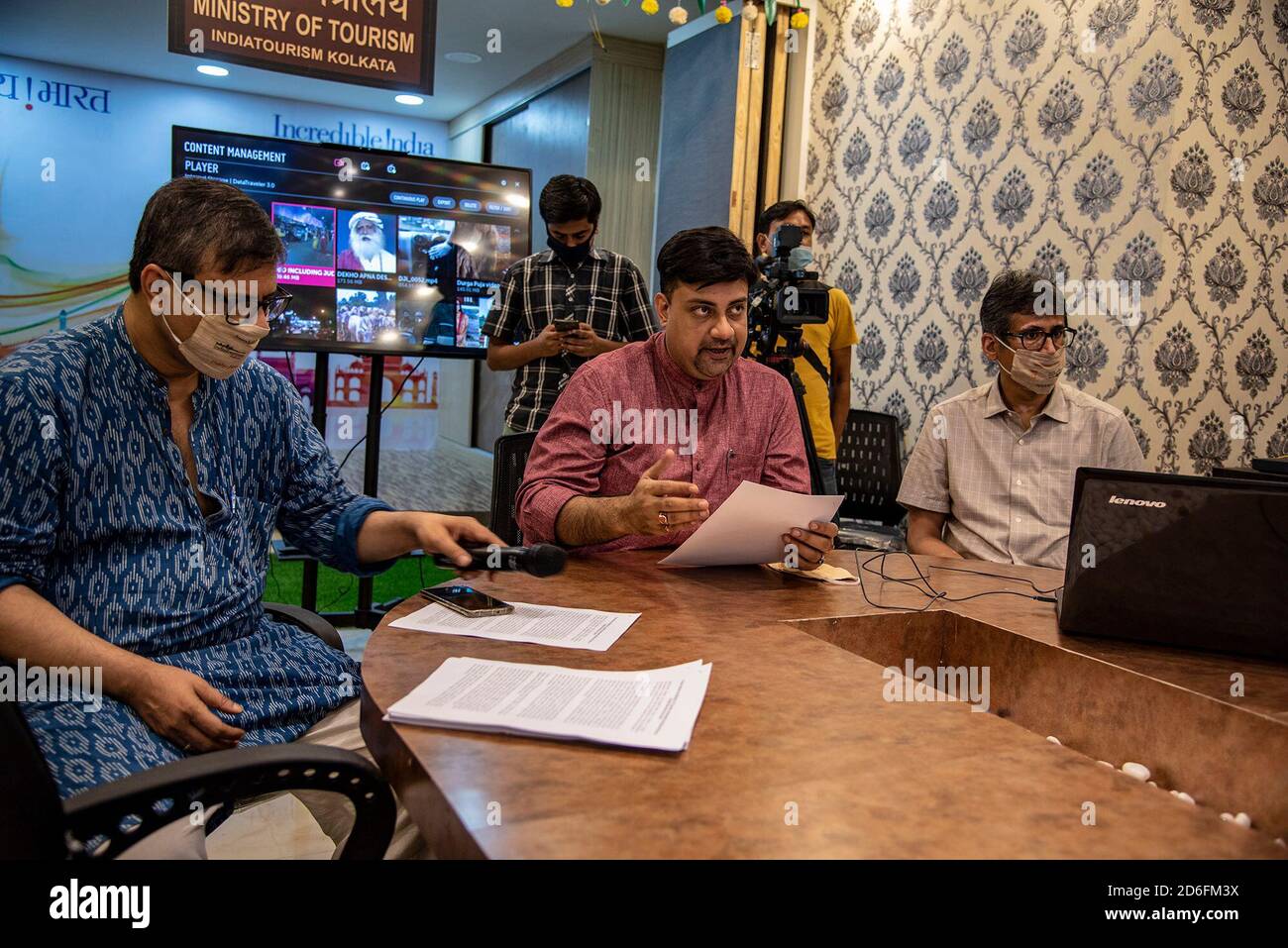 Banglanatakdotcom hi-res stock photography and images - Alamy