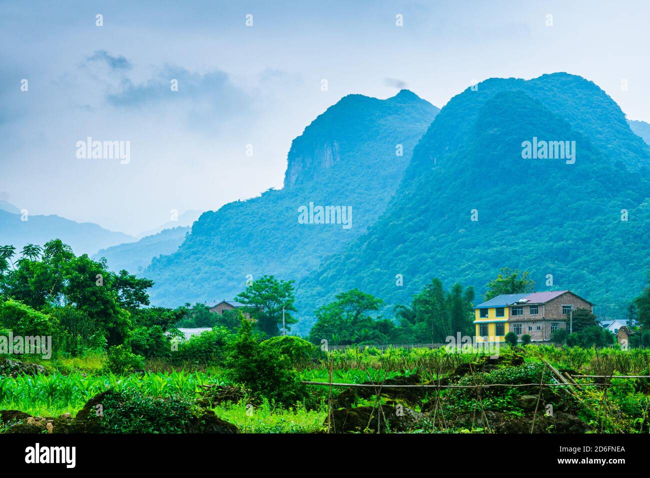 Scenery and clouds hi-res stock photography and images - Alamy