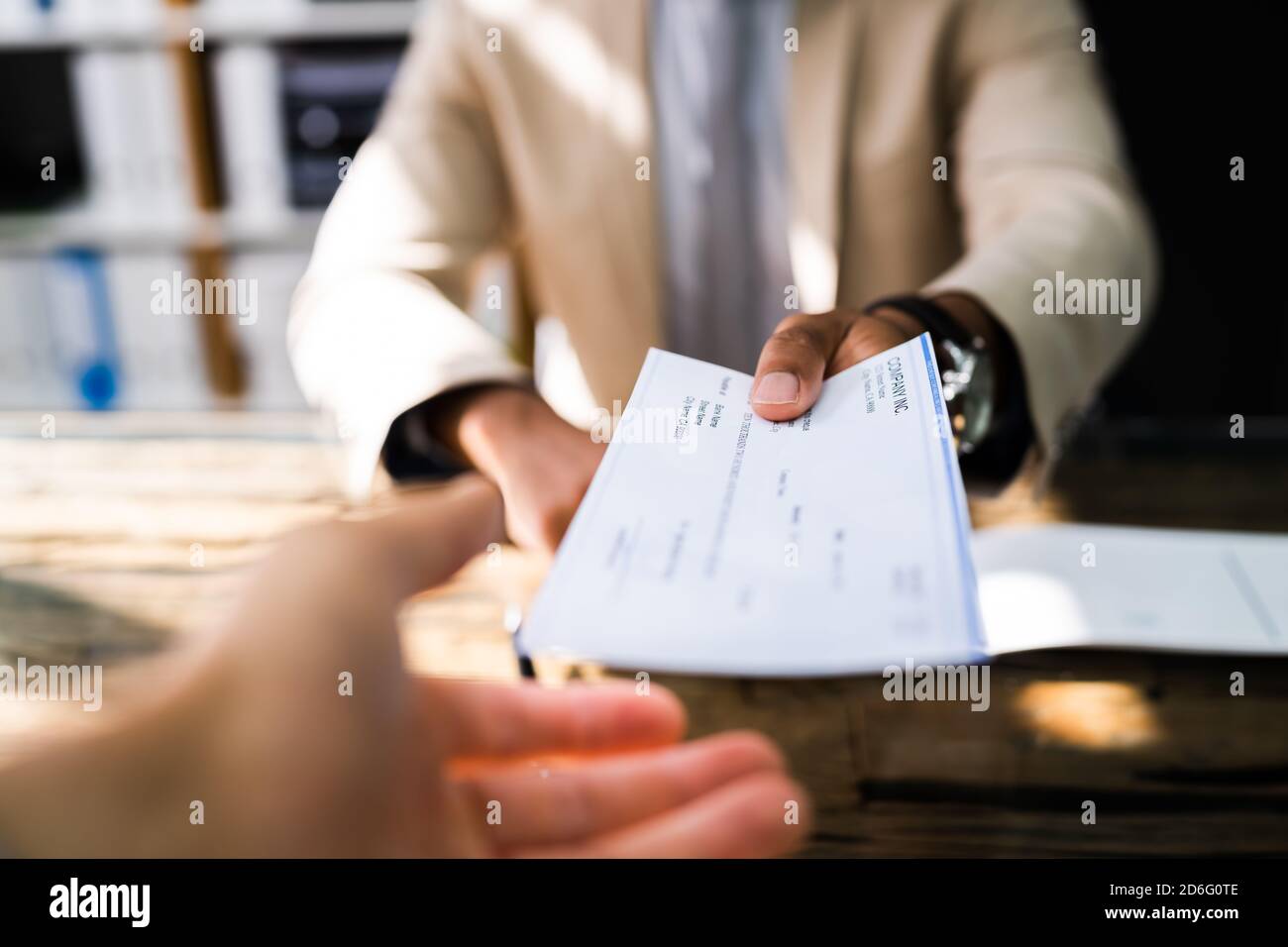 Giving cheque hi-res stock photography and images - Alamy