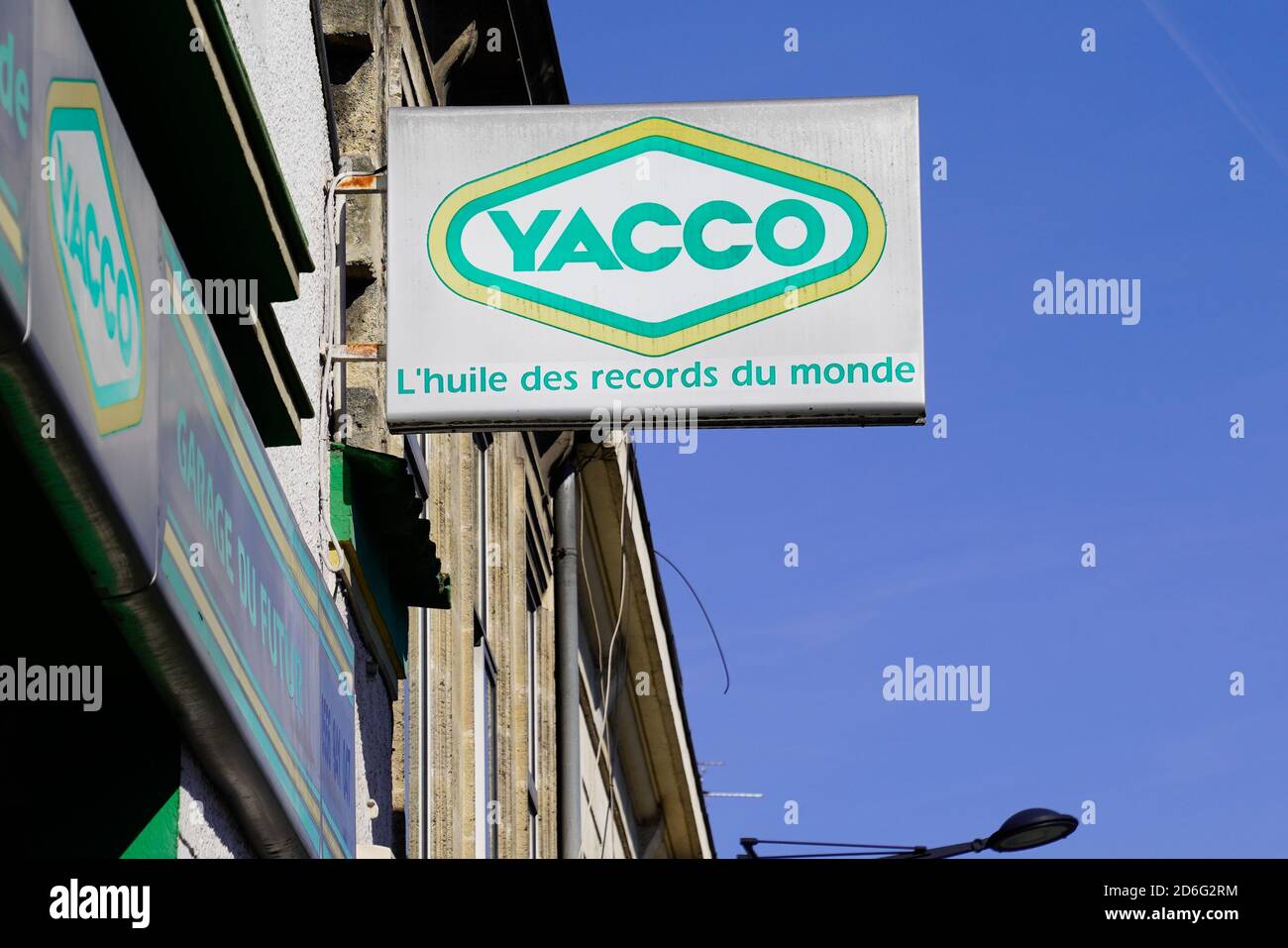 Yacco logo hi-res stock photography and images - Alamy