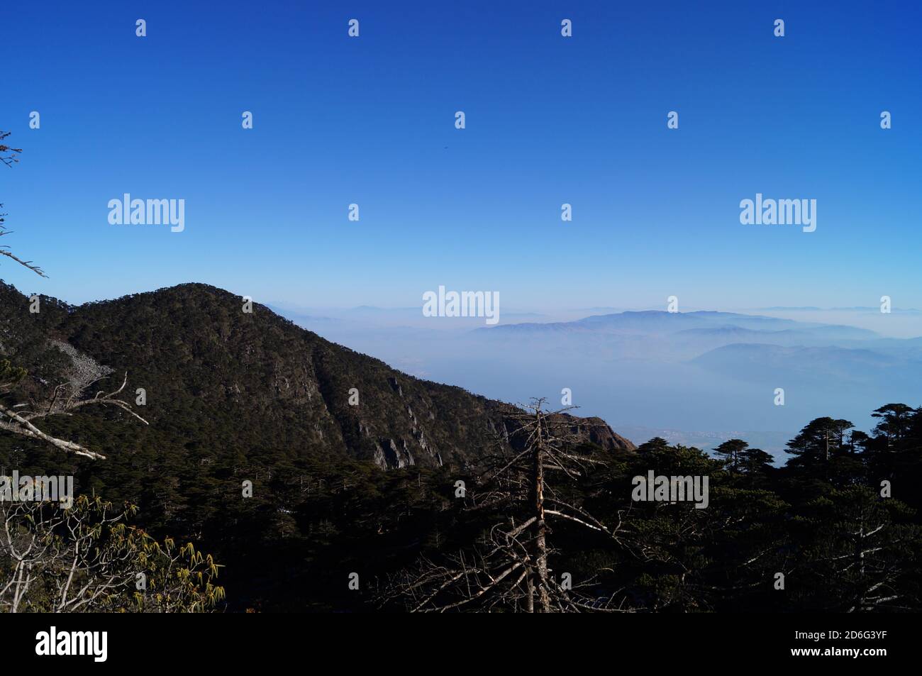 Cangshan hi-res stock photography and images - Alamy