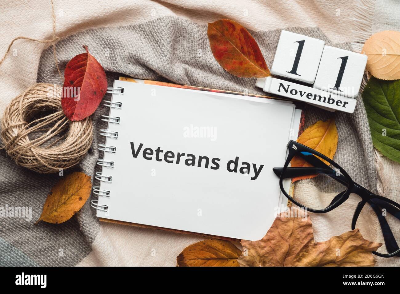 Veterans day of autumn month calendar November Stock Photo - Alamy