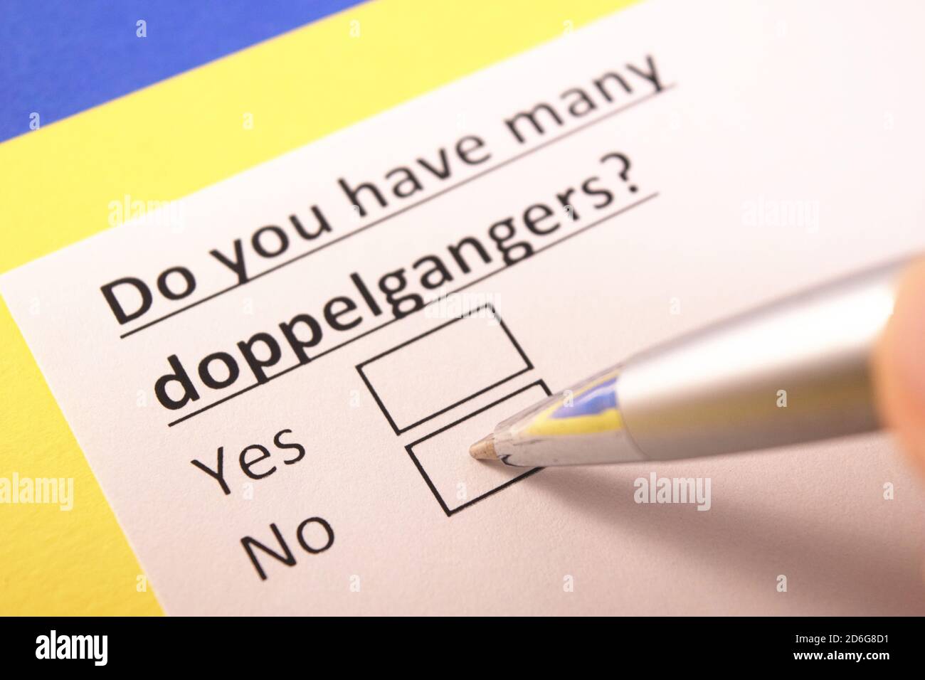 Doppelgangers hi-res stock photography and images - Alamy