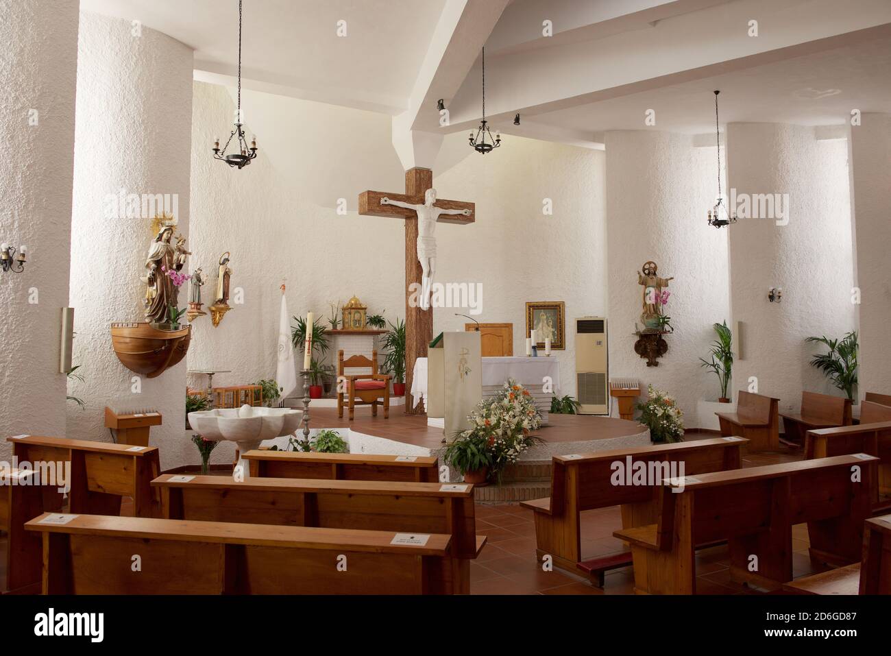 Interior of a church Stock Photo - Alamy