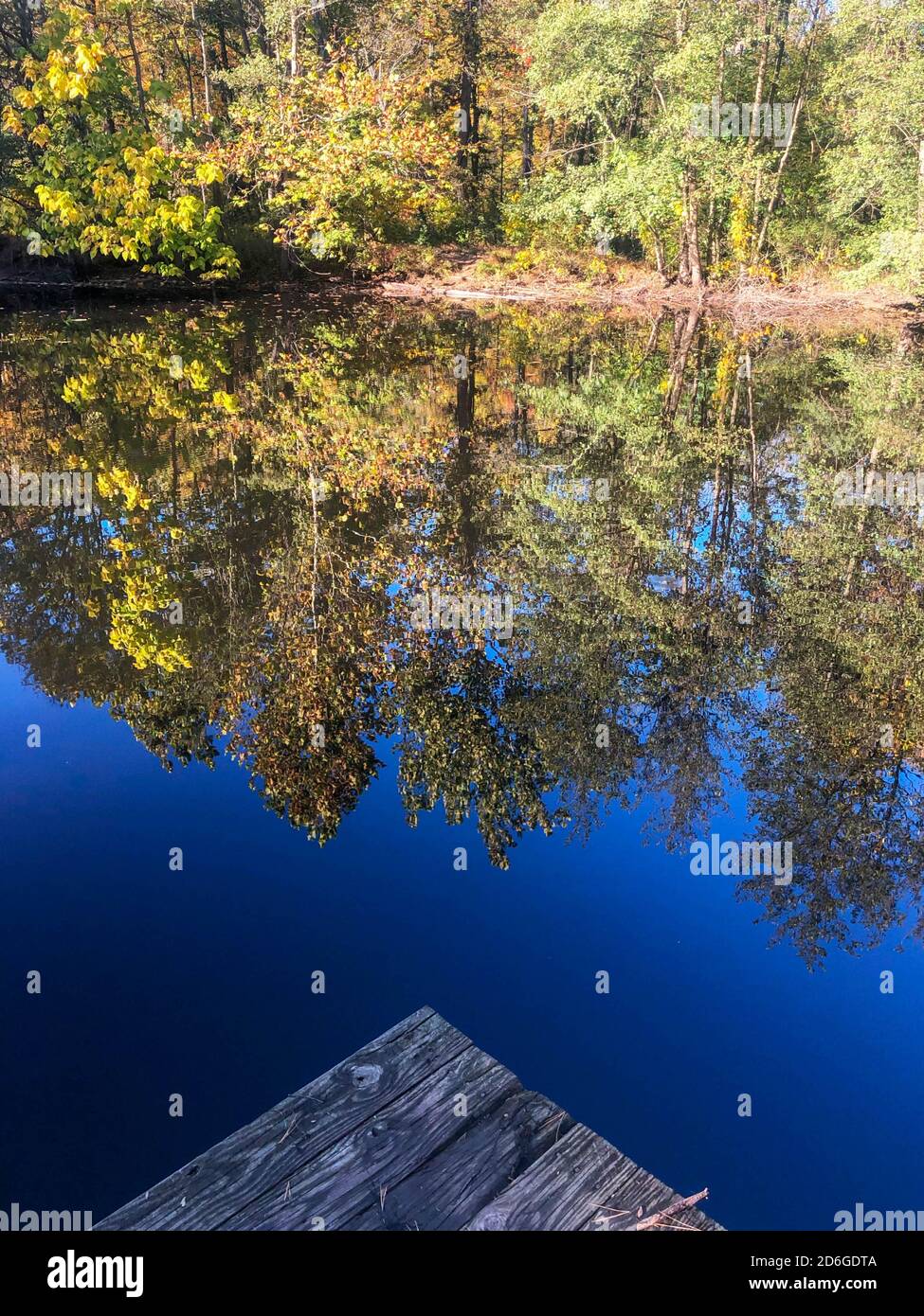 Wooden dock sunset lake woods hi-res stock photography and images - Alamy