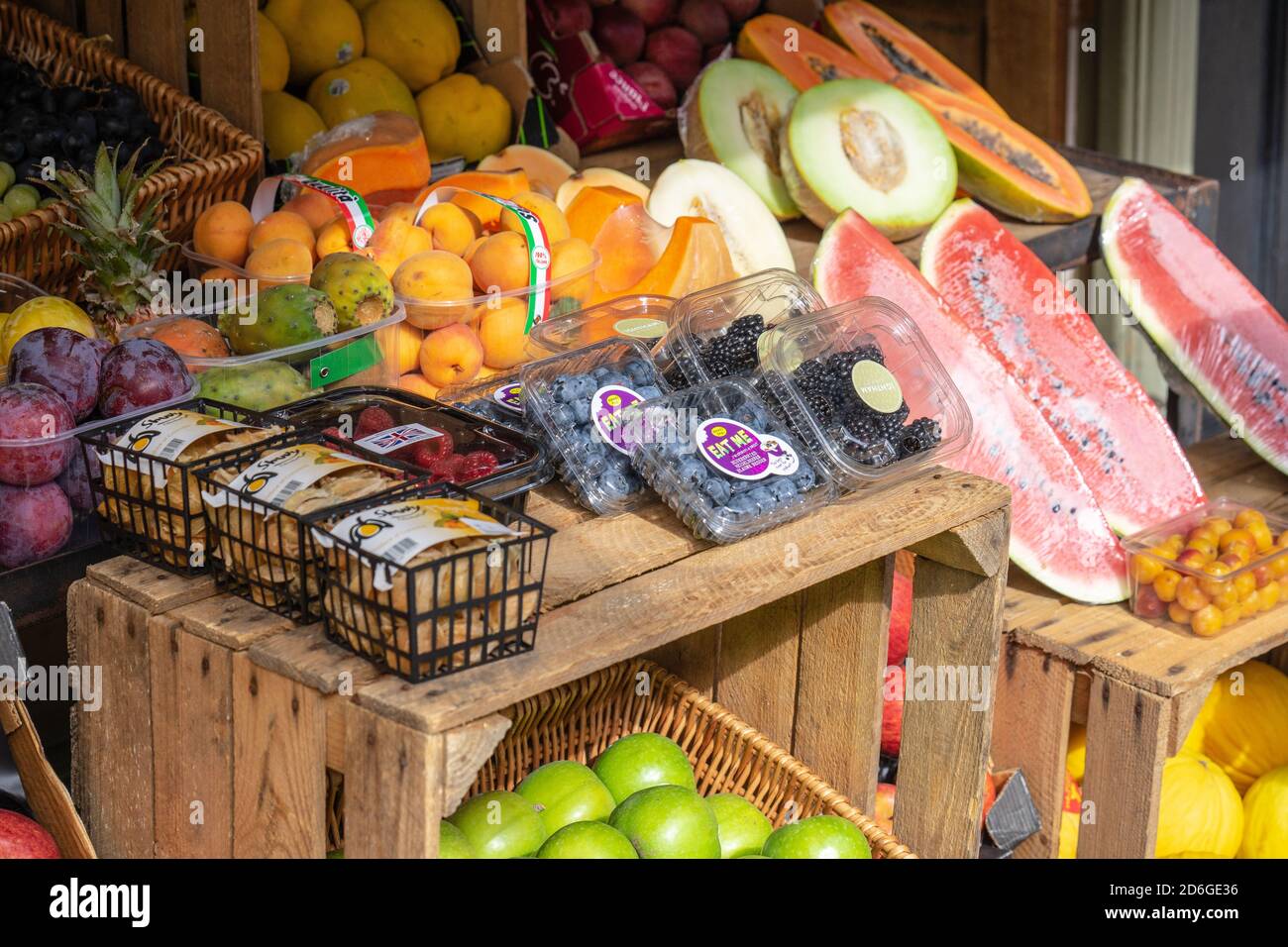 Fruit stall camden market london hi-res stock photography and images ...