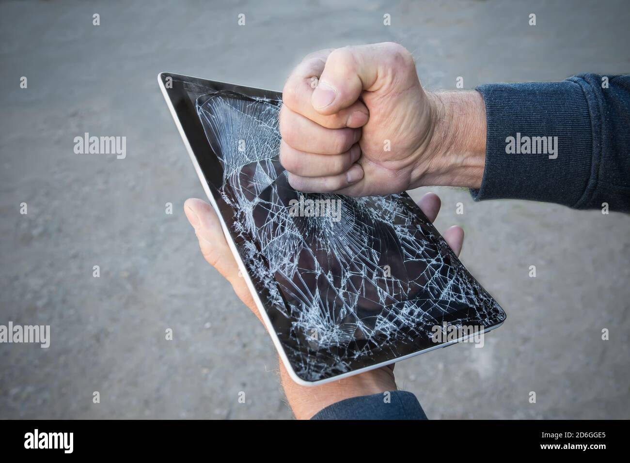 Smashing phone hi-res stock photography and images - Alamy