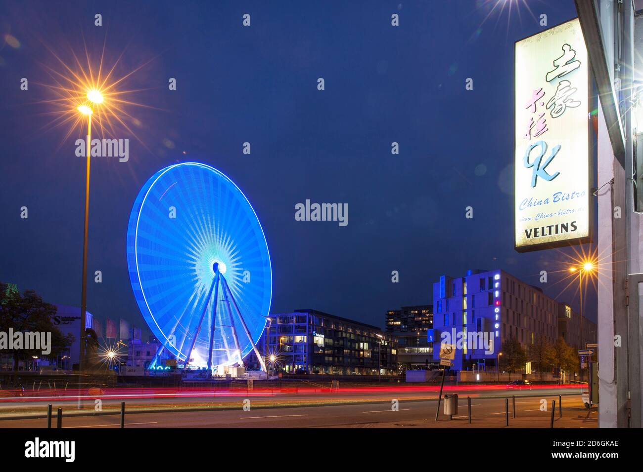 55 meters high ferris wheel of the carnyman Kipp in the Rheinau harbor ...