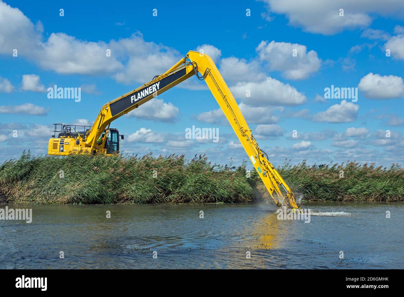 Long reach Komatsu excavator dredging New Bedford River, Cambridgeshire ...