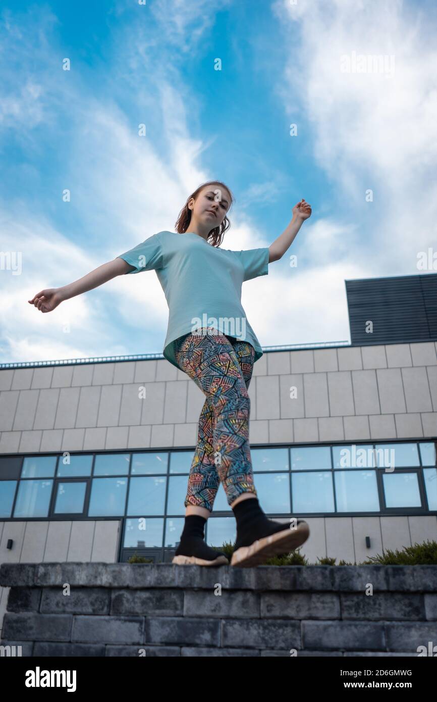 Outdoor teenager hi-res stock photography and images - Alamy