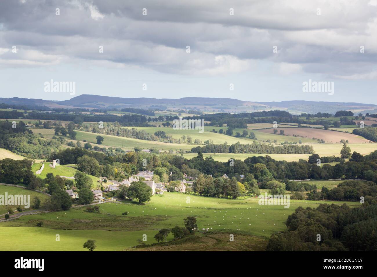 Harbottle castle hi-res stock photography and images - Alamy