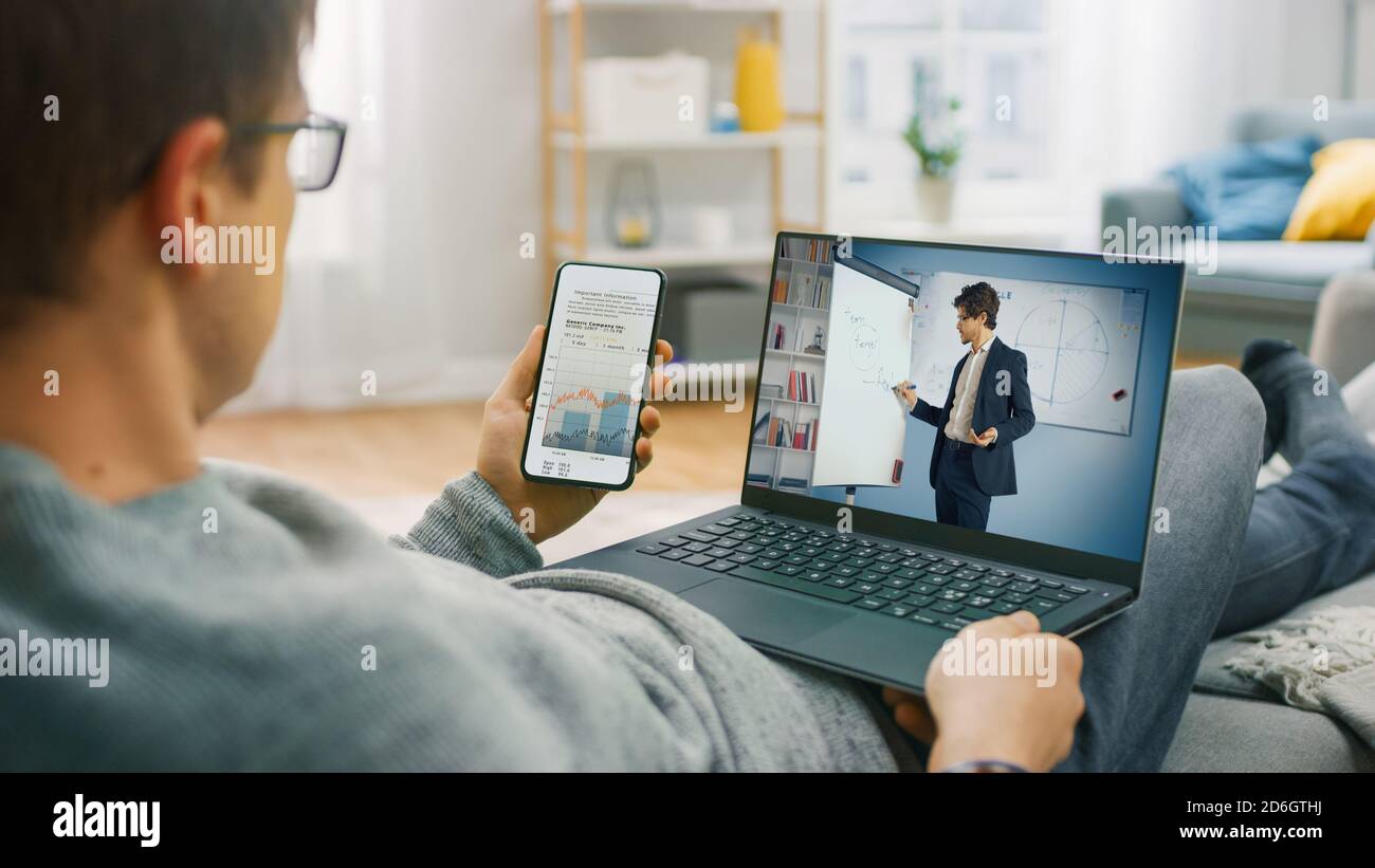 Call phone sing hi-res stock photography and images - Alamy