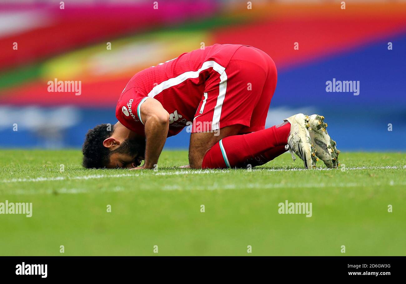 Mohamed salah celebrates goodison park hi-res stock photography and ...