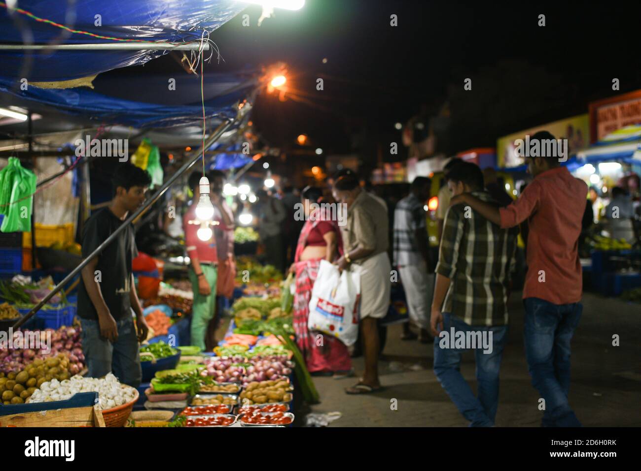 Fruit and vegetable market in kerala hi-res stock photography and ...