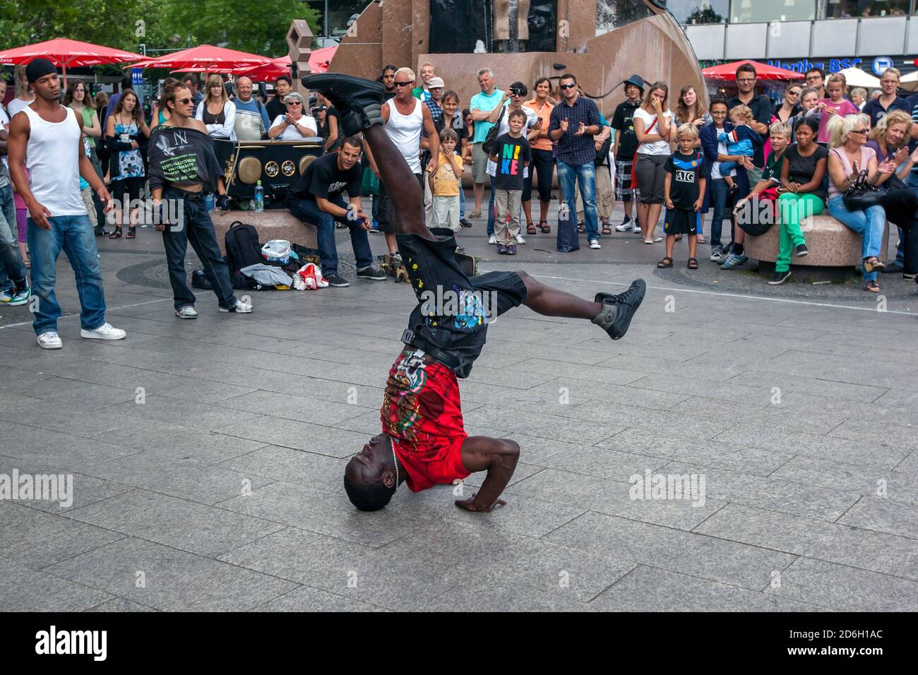 Rap in the park hi-res stock photography and images - Alamy