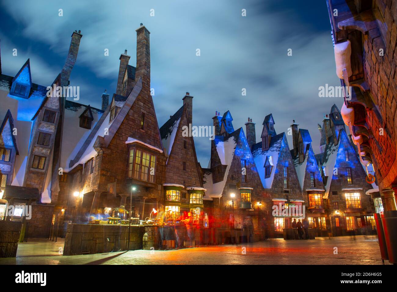 Hogsmeade village in the Wizarding World of Harry Potter in Universal ...