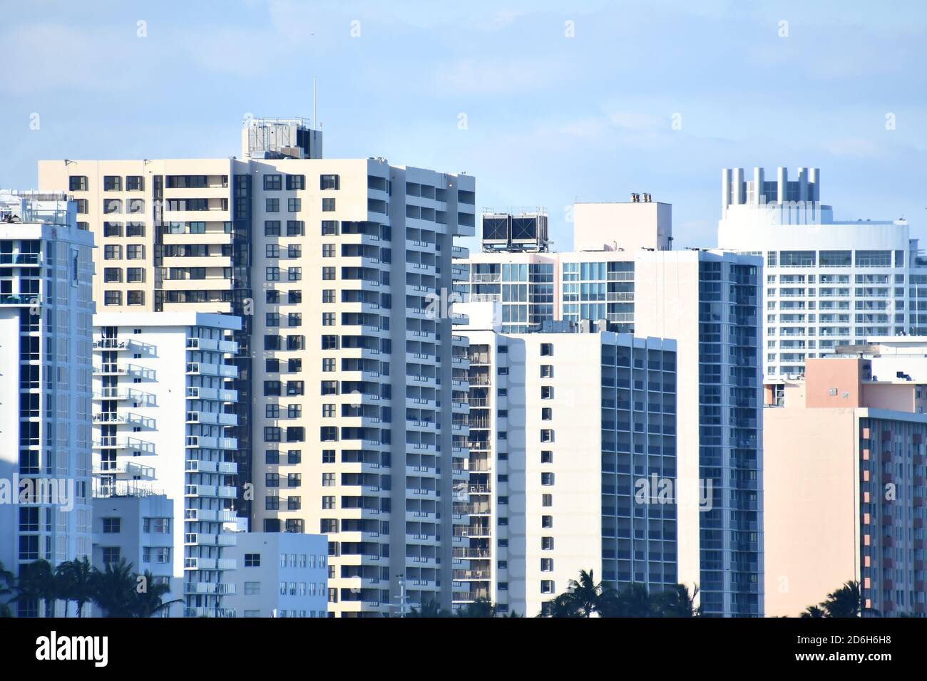 Modern offices in miami hi-res stock photography and images - Alamy