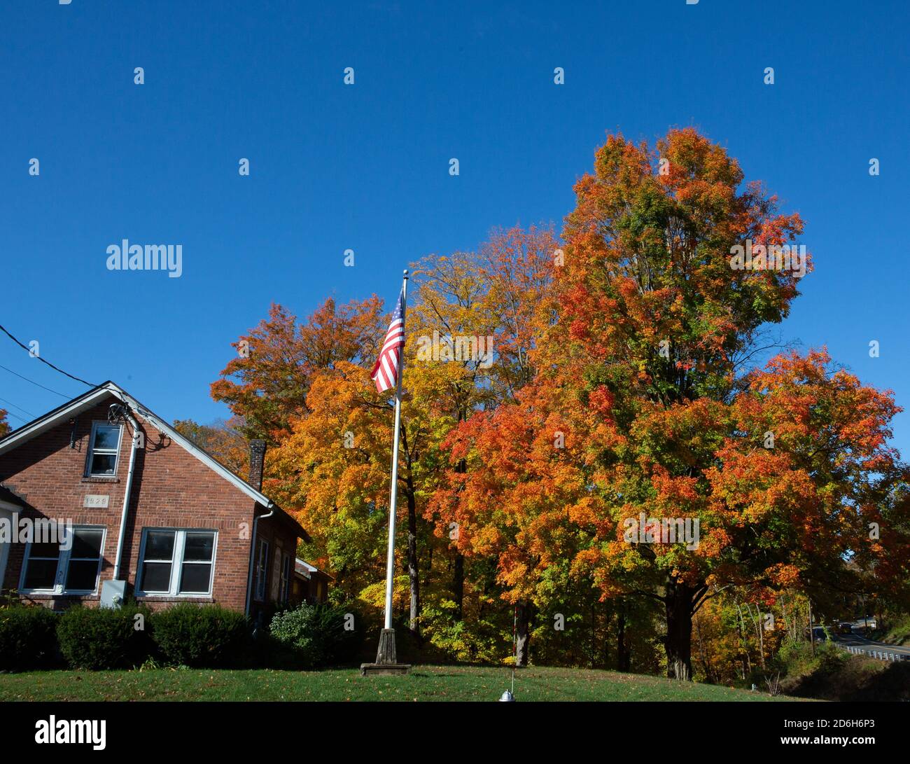 Fall foliage colors of New England Stock Photo - Alamy
