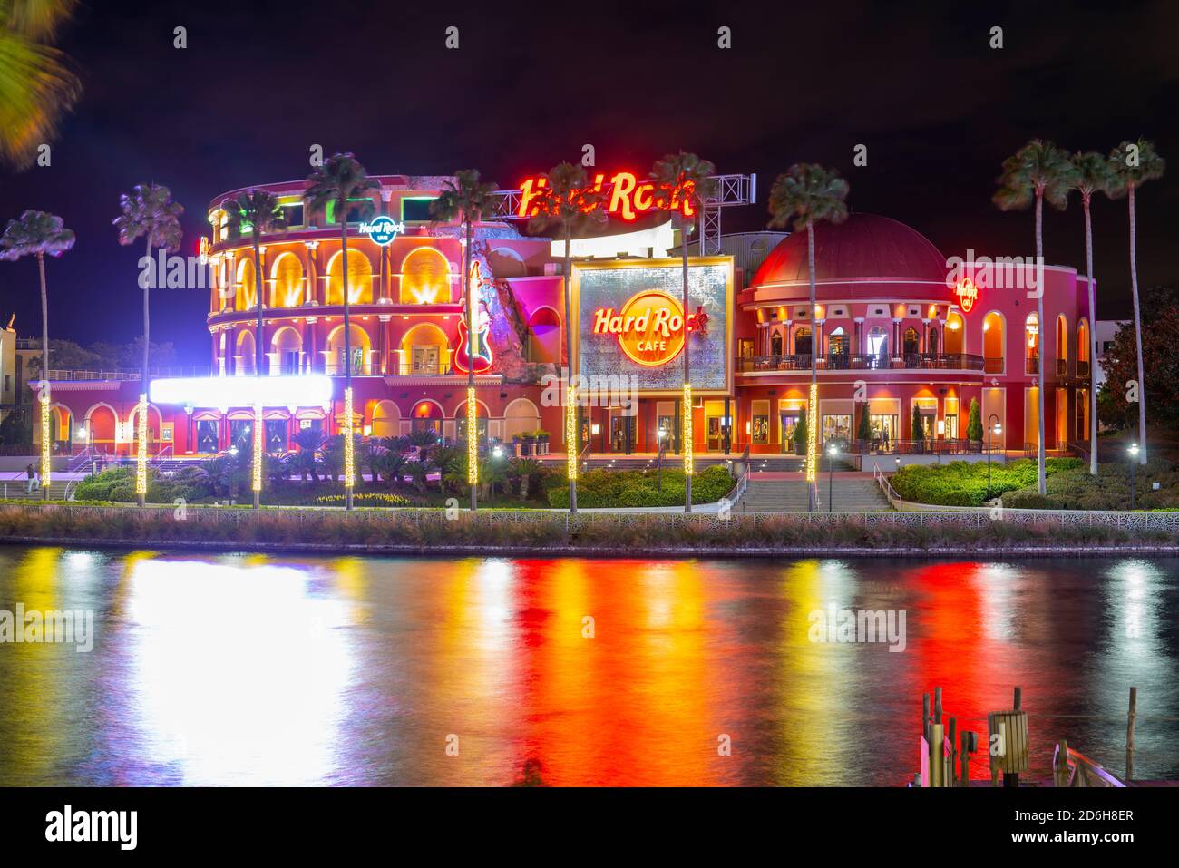 Hard rock cafe universal studios hi-res stock photography and images ...