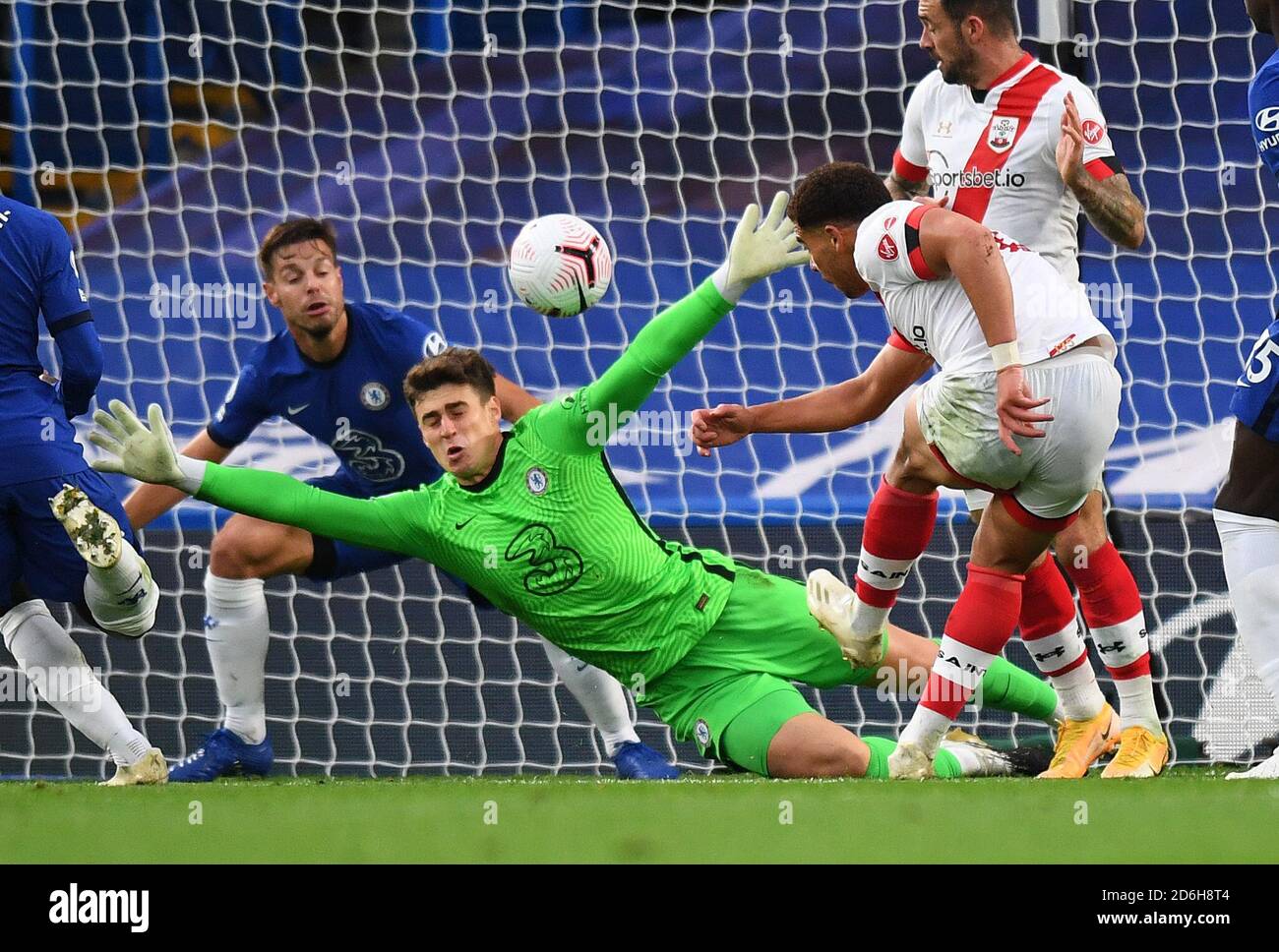 Che adams southampton fc hi-res stock photography and images - Alamy