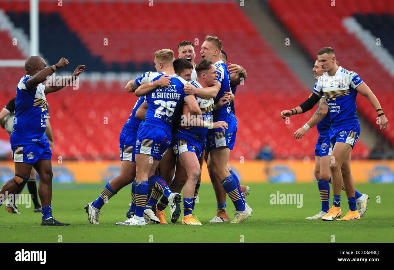 Leeds Rhinos celebrate winning the Coral Challenge Cup Final at Wembley ...