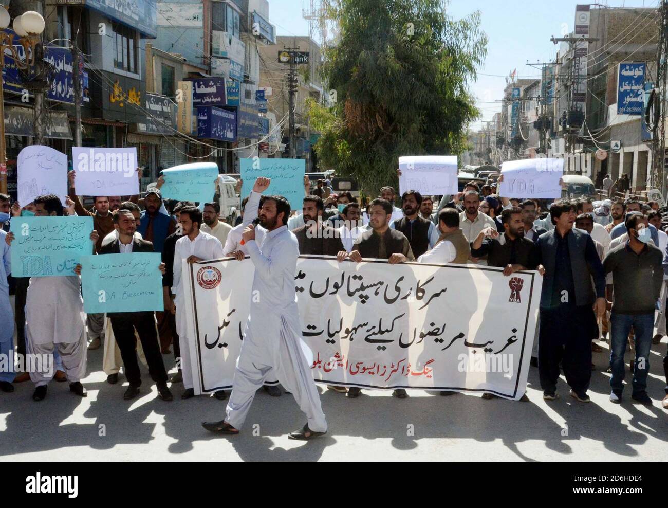 Personal protective equipment protest hi-res stock photography and ...