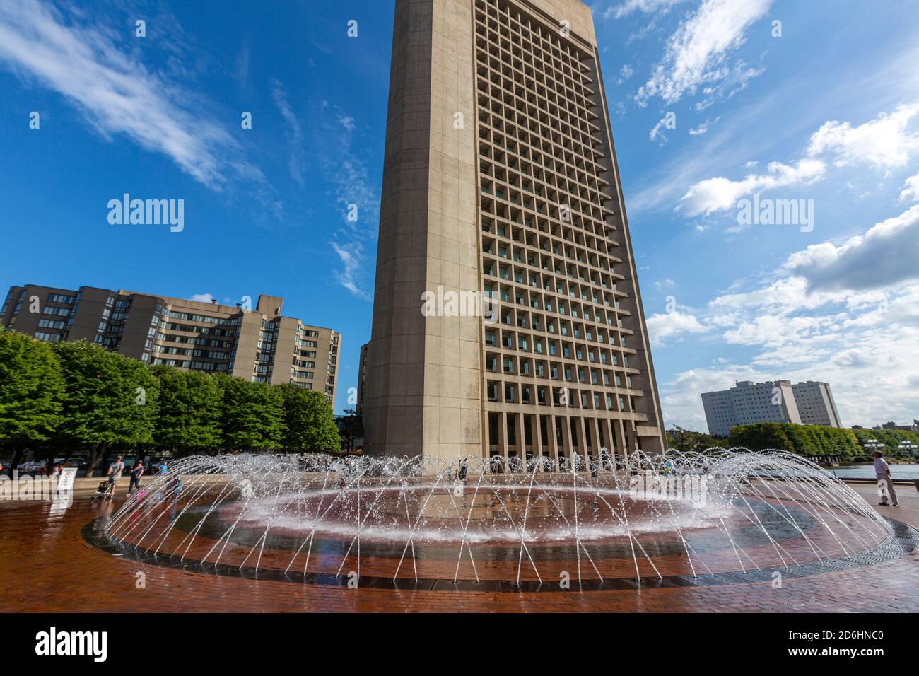 Children refreshing in the Splash Fountain at Christian Science Plaza ...