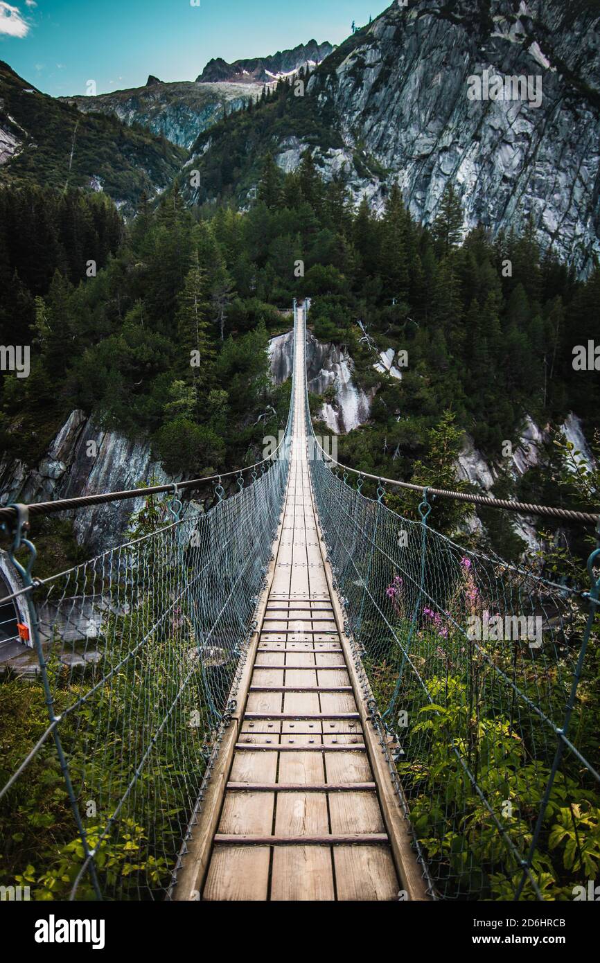 Picturesque view of a deep valley hi-res stock photography and images ...