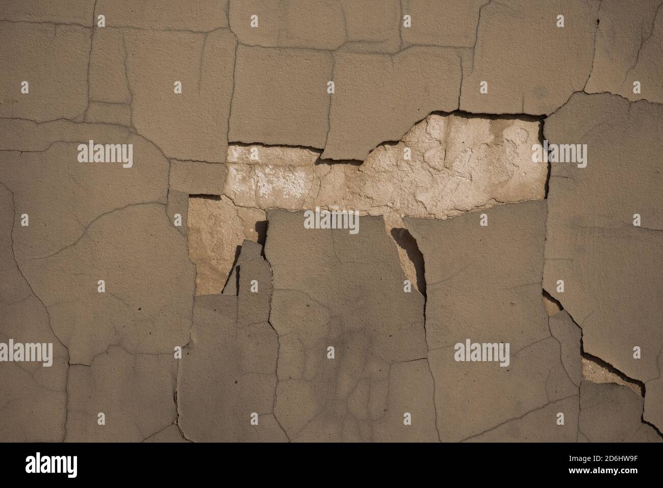 cracked wall background. Gray wall cracked. Grey Stock Photo - Alamy
