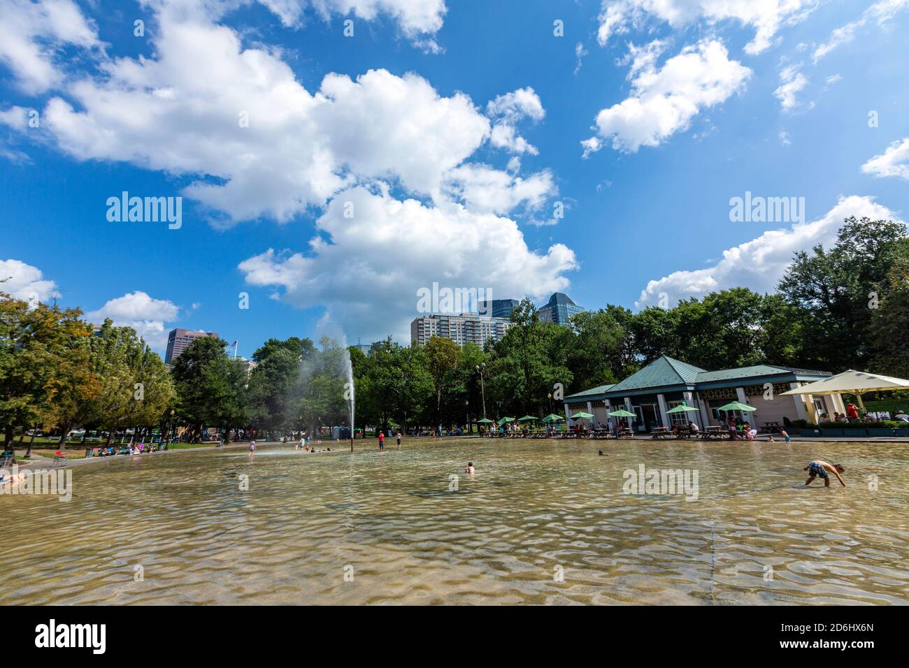 Children in The Frog Pond , Boston Common, Boston, Massachusetts, USA ...