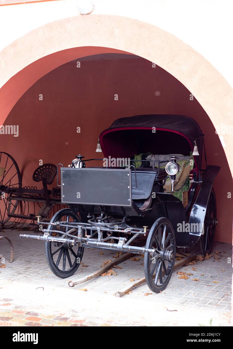 Royal carriage medieval hi-res stock photography and images - Alamy