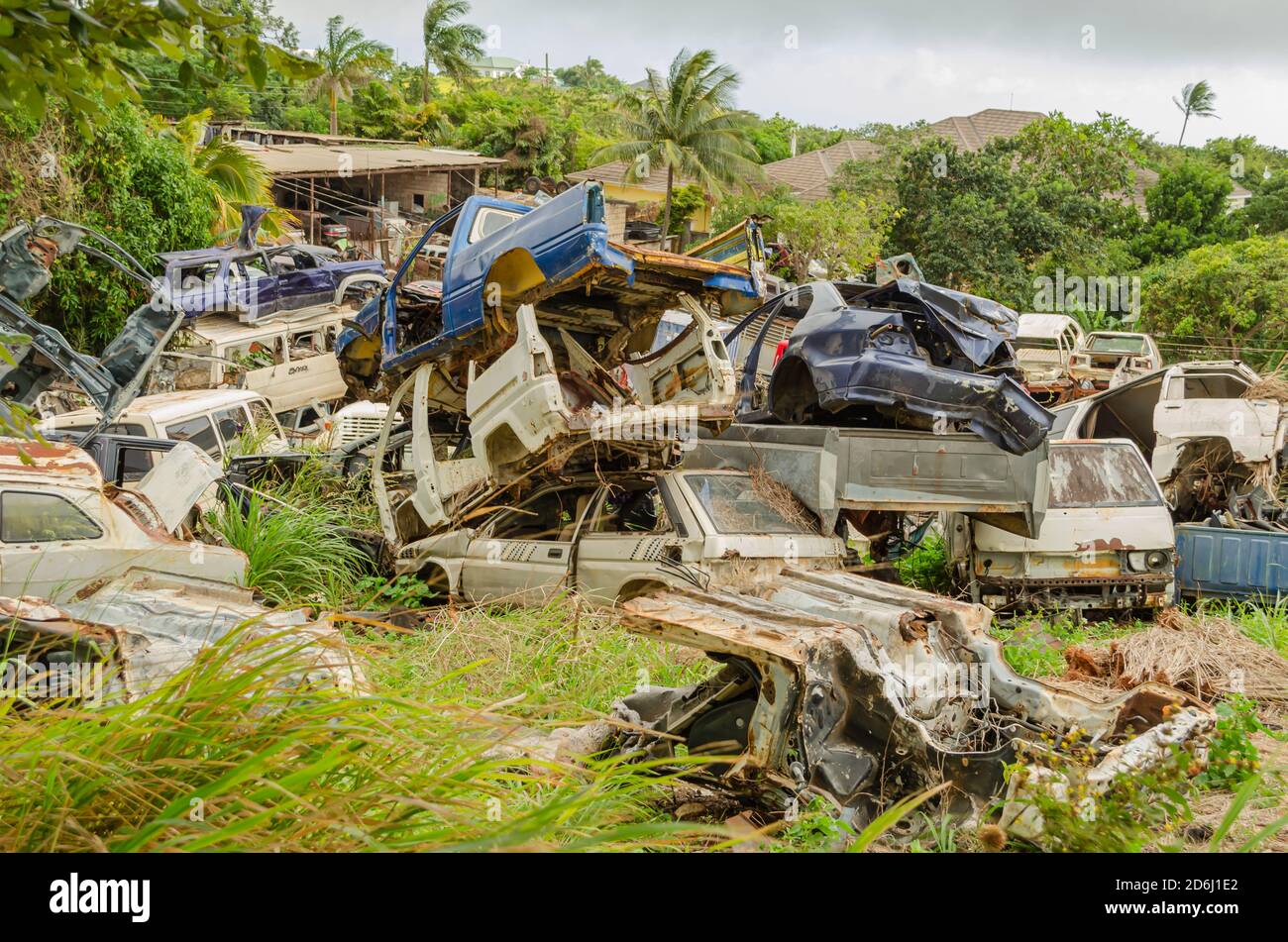 Car dumping hi-res stock photography and images - Alamy
