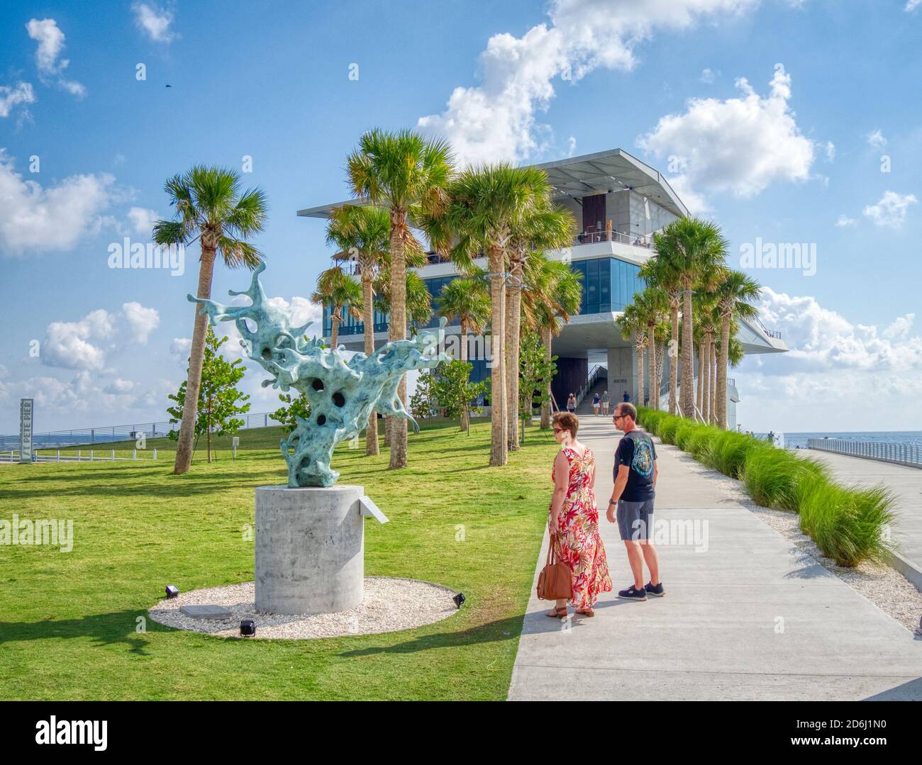 Couple at Pier Point structure, on the the new rebuilt St Pete Pier in ...
