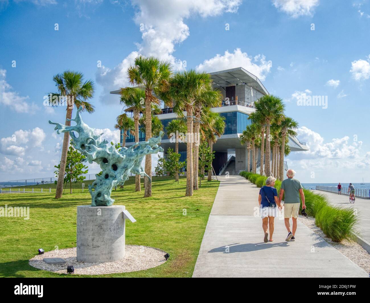 Couple at Pier Point structure, on the the new rebuilt St Pete Pier in ...