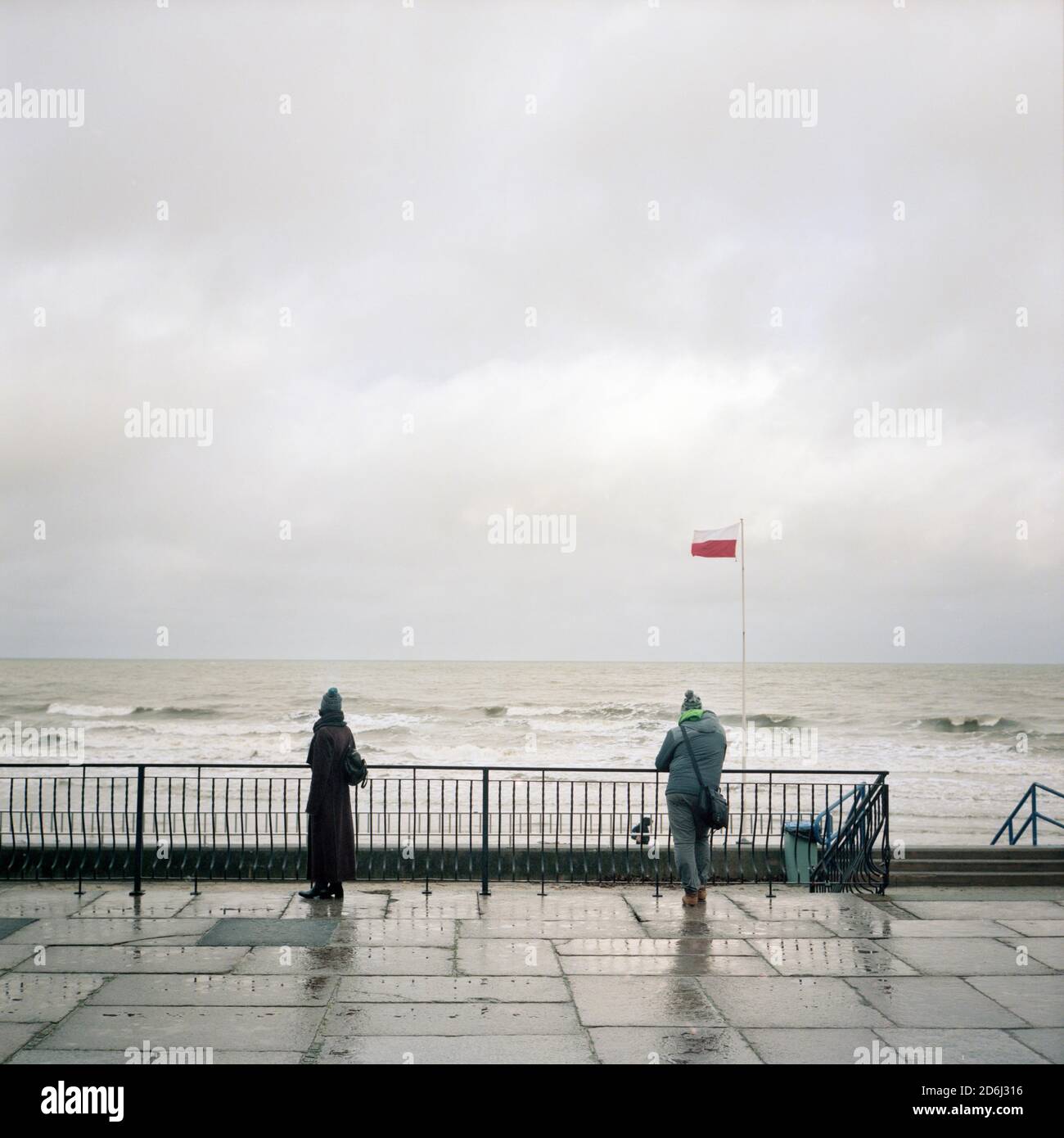 Surf window hi-res stock photography and images - Alamy