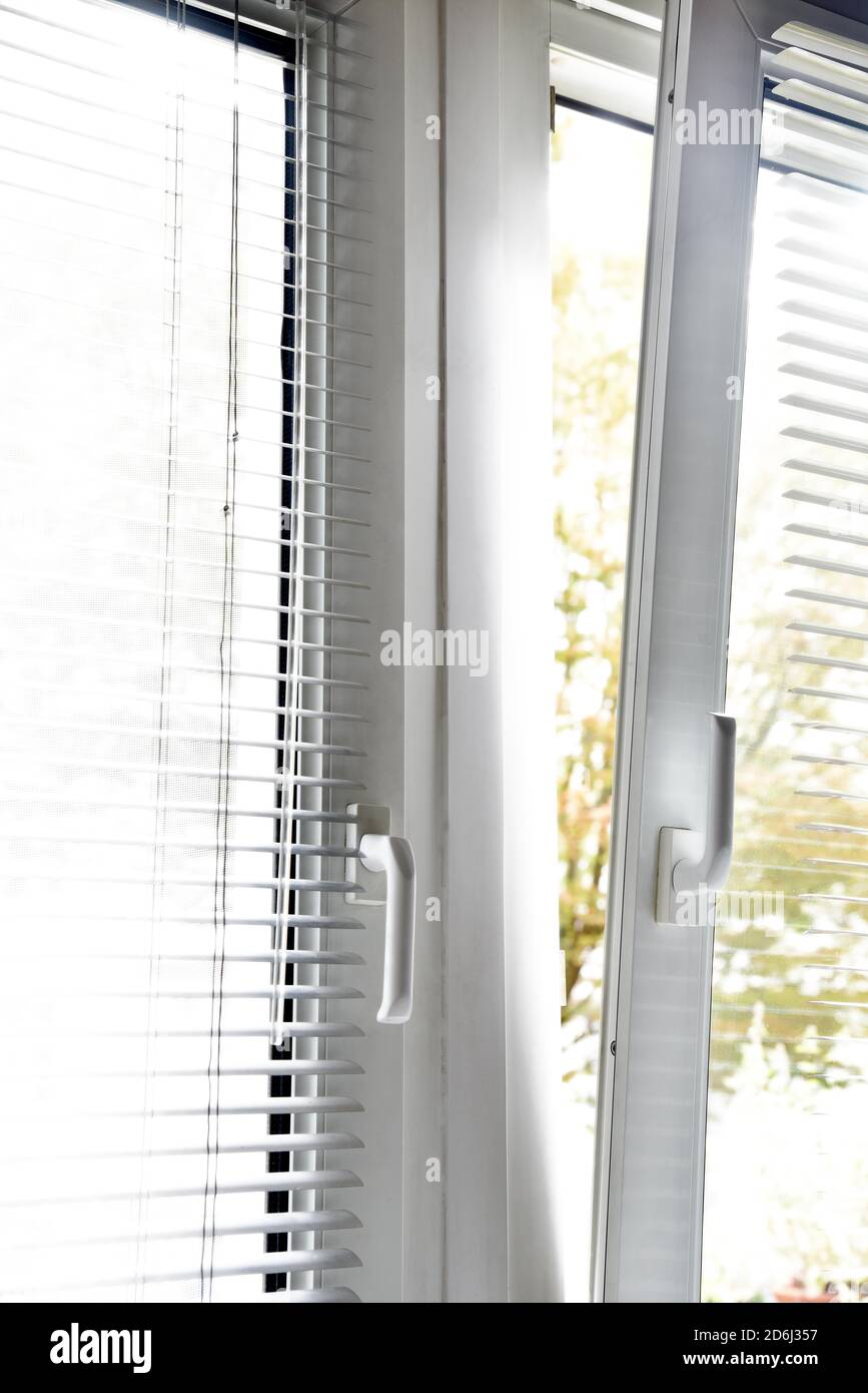 Open window in office hi-res stock photography and images - Alamy