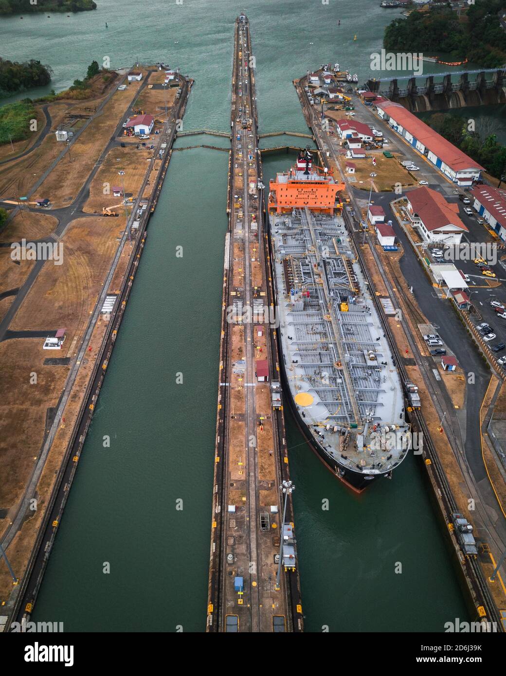 Panama canal ship overview hi-res stock photography and images - Alamy