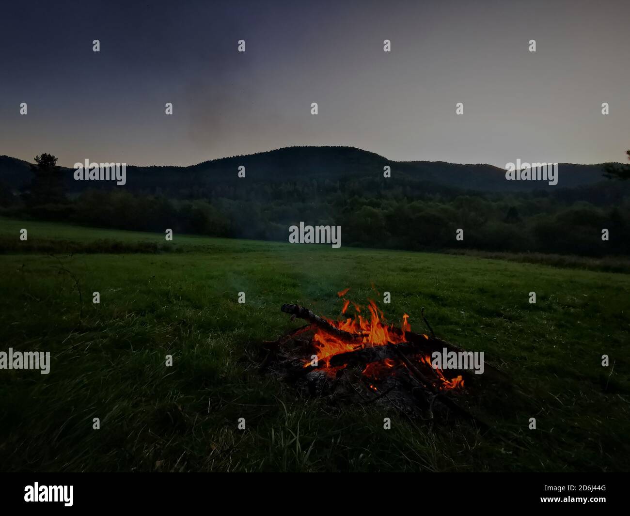 Fire red dawn sky forest hi-res stock photography and images - Alamy