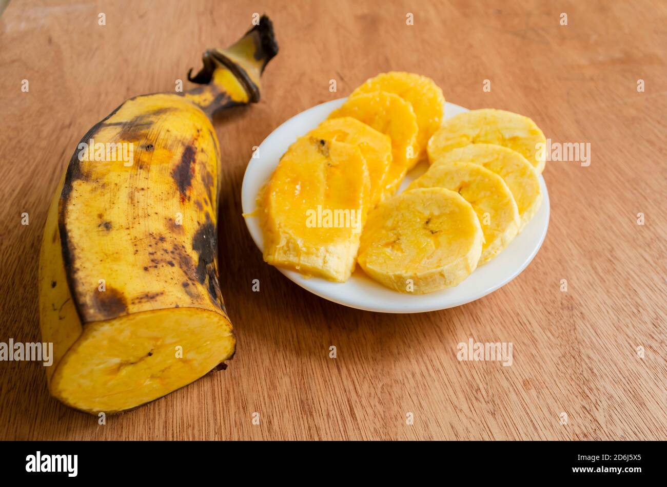 Uncooked Plantain Slices Stock Photo - Alamy