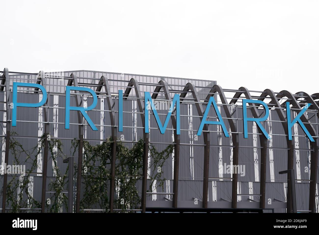 Primark Symbol High Resolution Stock Photography and Images - Alamy