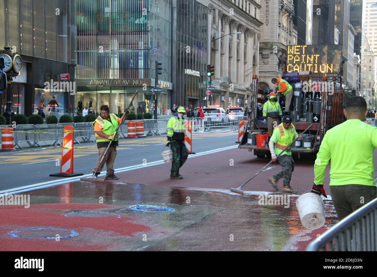 Road surfacing vehicles hi-res stock photography and images - Alamy