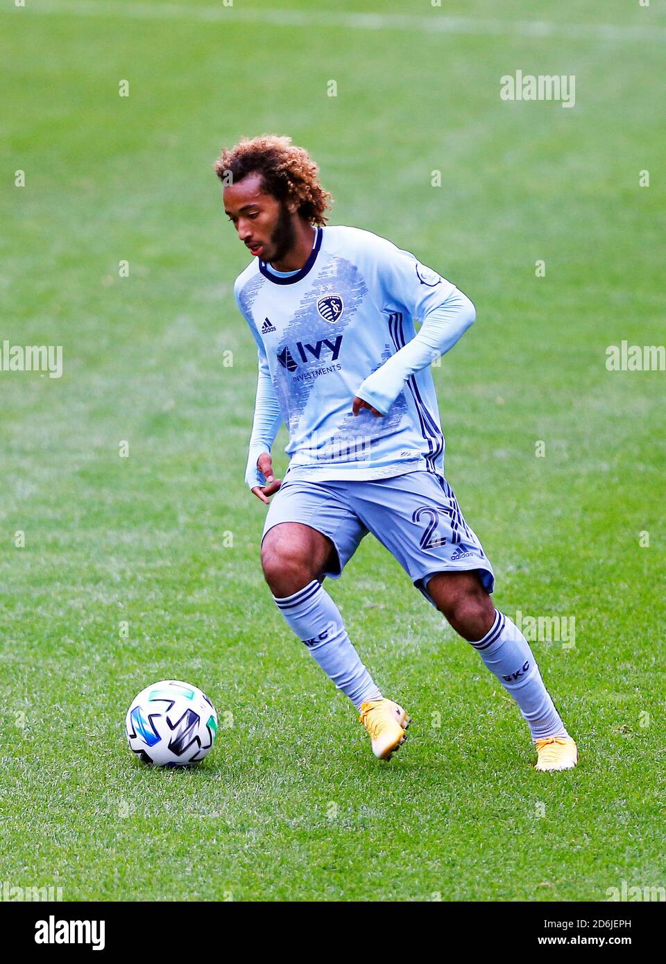 Busio hi-res stock photography and images - Alamy