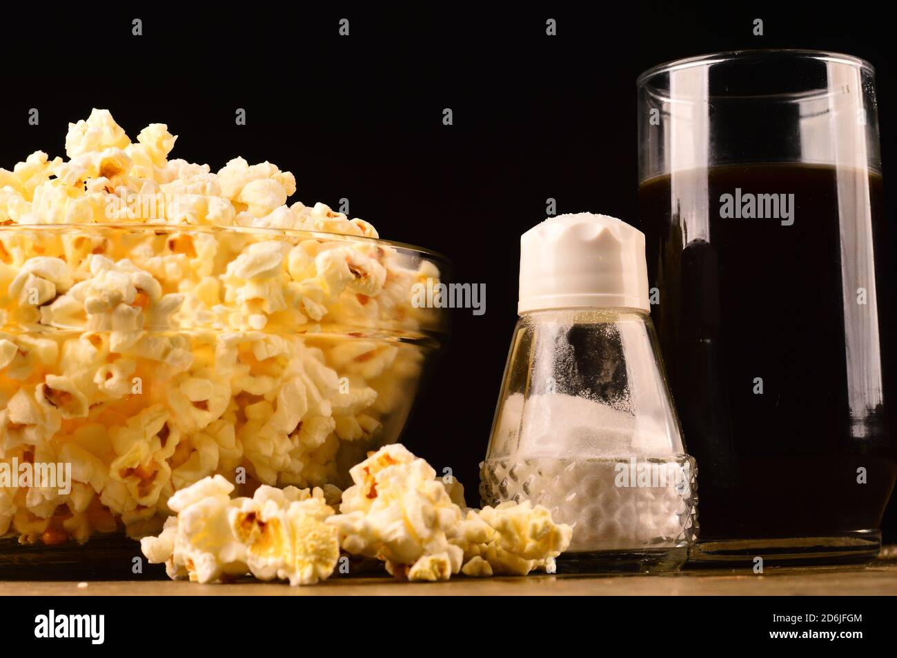Popcorn with coca cola on the table Stock Photo - Alamy