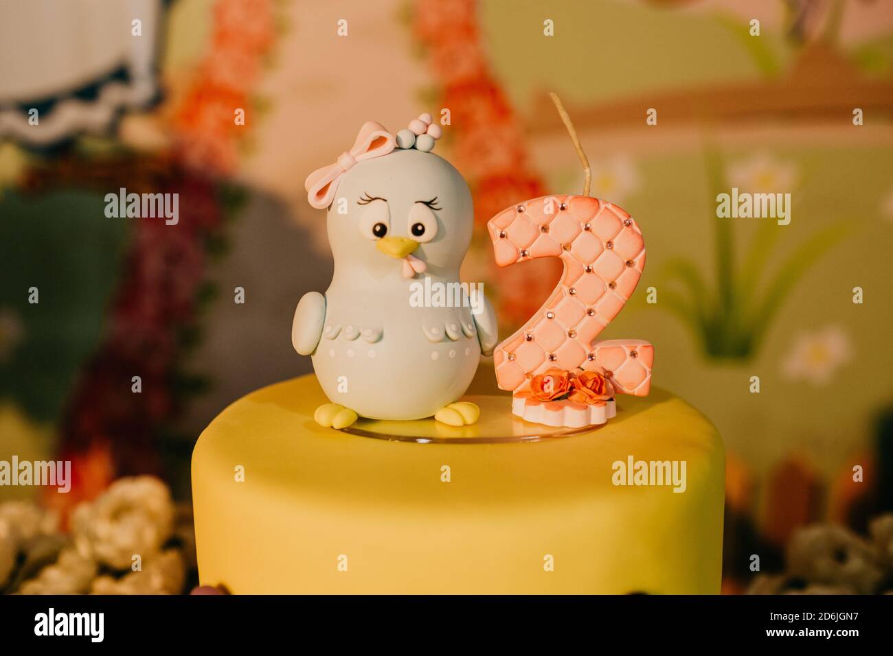 Chicken birthday cake hi-res stock photography and images - Alamy