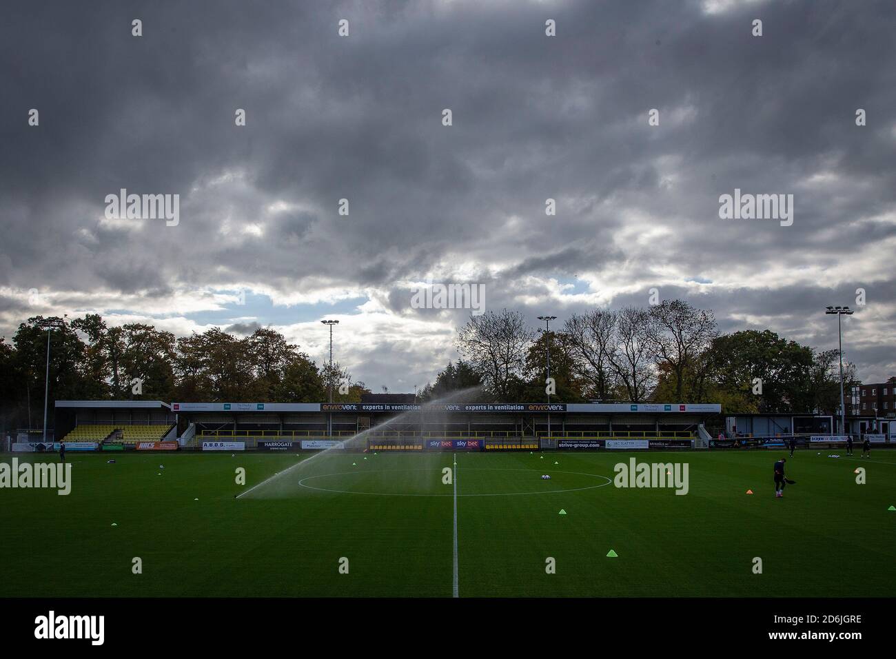 Harrogate town stadium general view hi-res stock photography and images ...