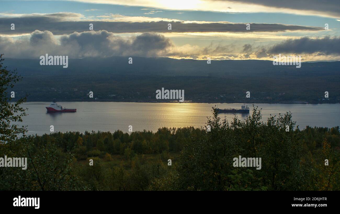 Port Murmansk, beautiful places of the city, Kola Bay, parks and ...