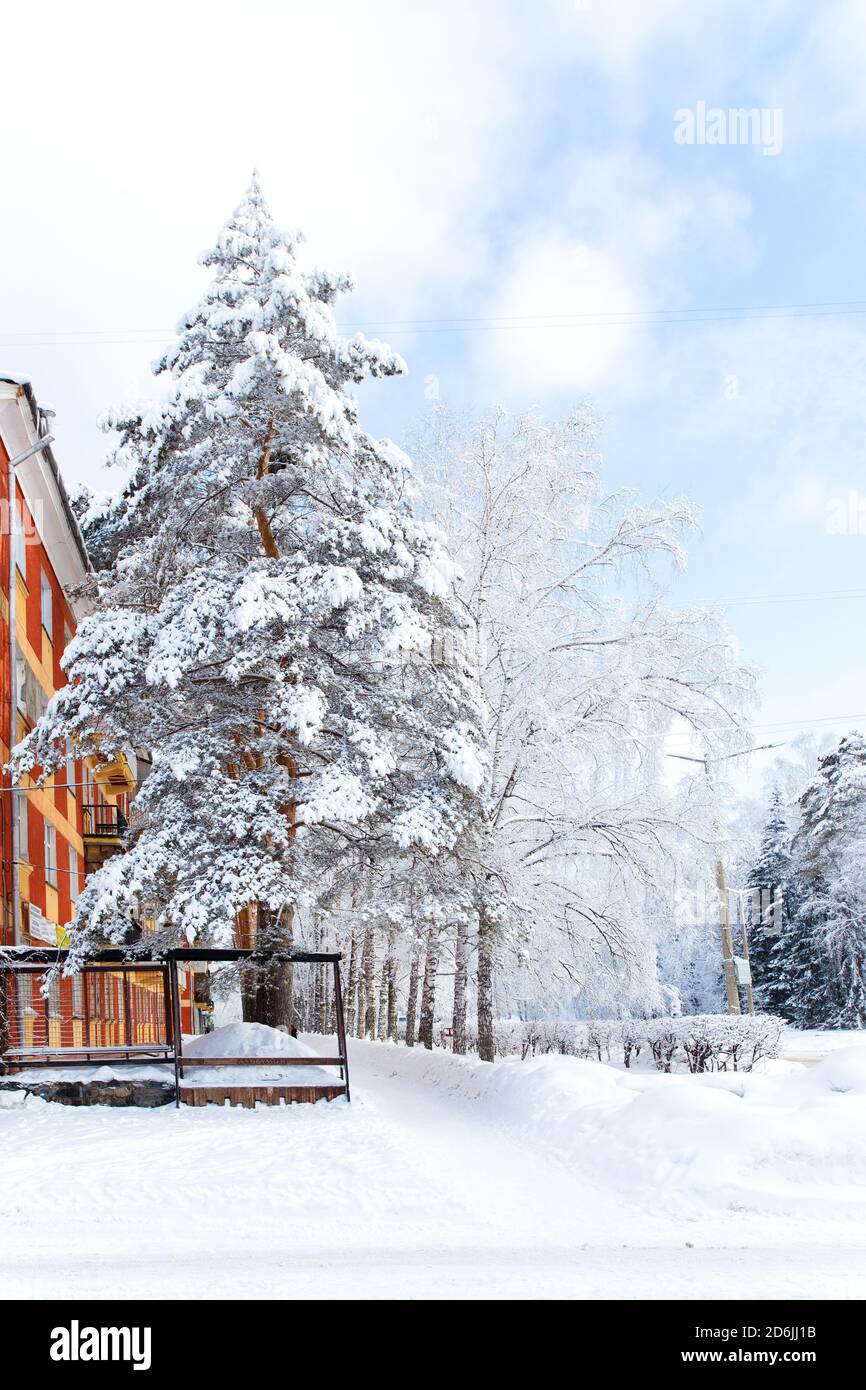 Beautiful Snow Falling Wallpapers