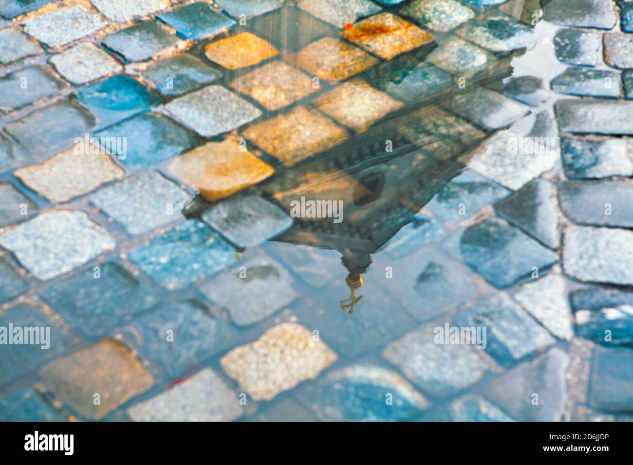 Reflection paving stone wall hi-res stock photography and images - Alamy