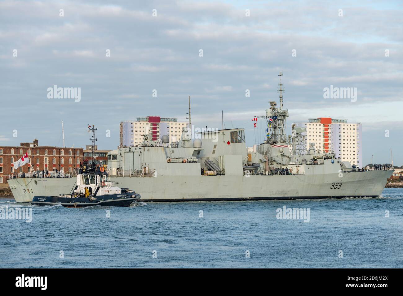 The Royal Canadian Navy frigate HMCS Toronto (FFH333) arrived at ...