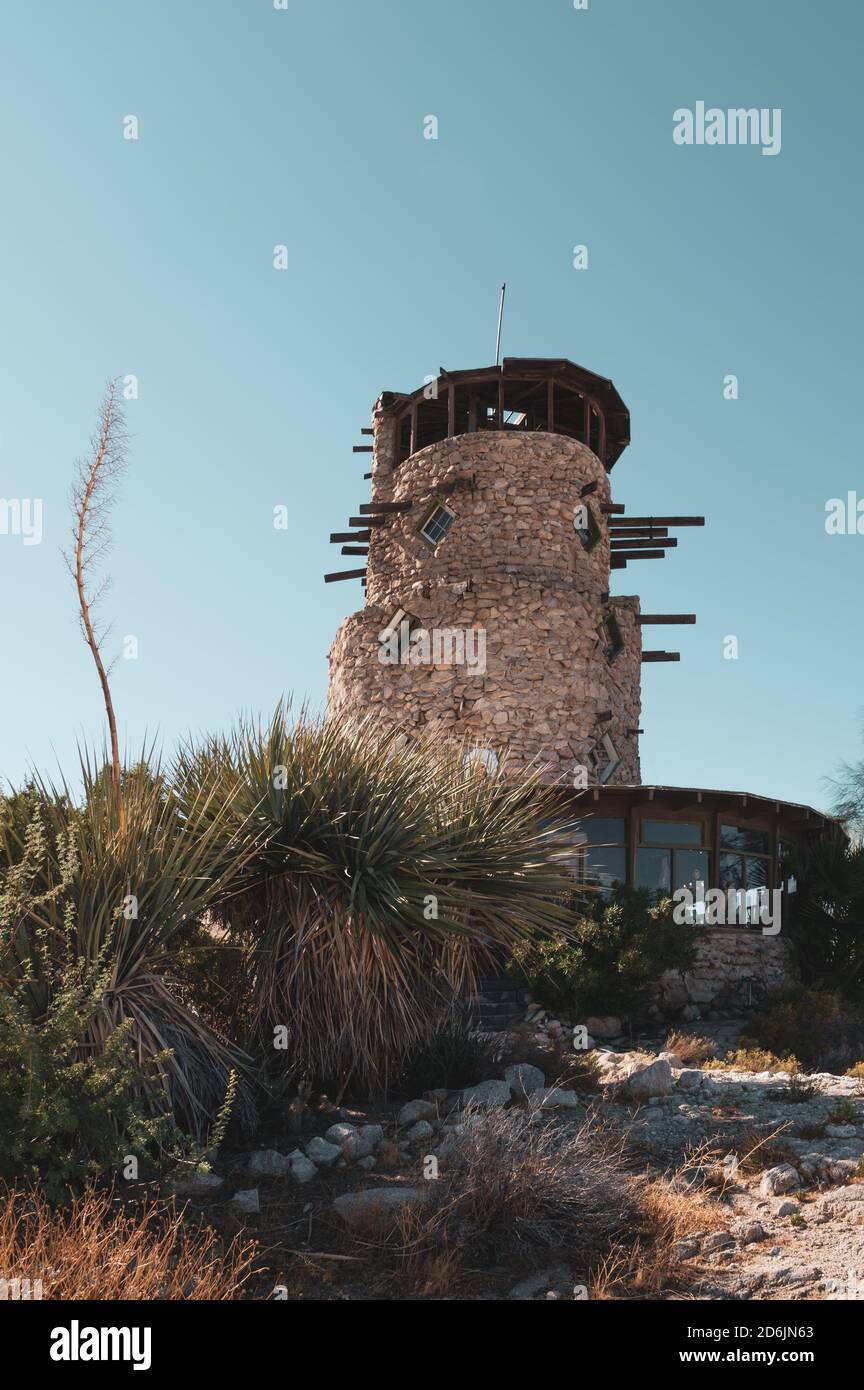 Building roadside attraction hi-res stock photography and images - Alamy